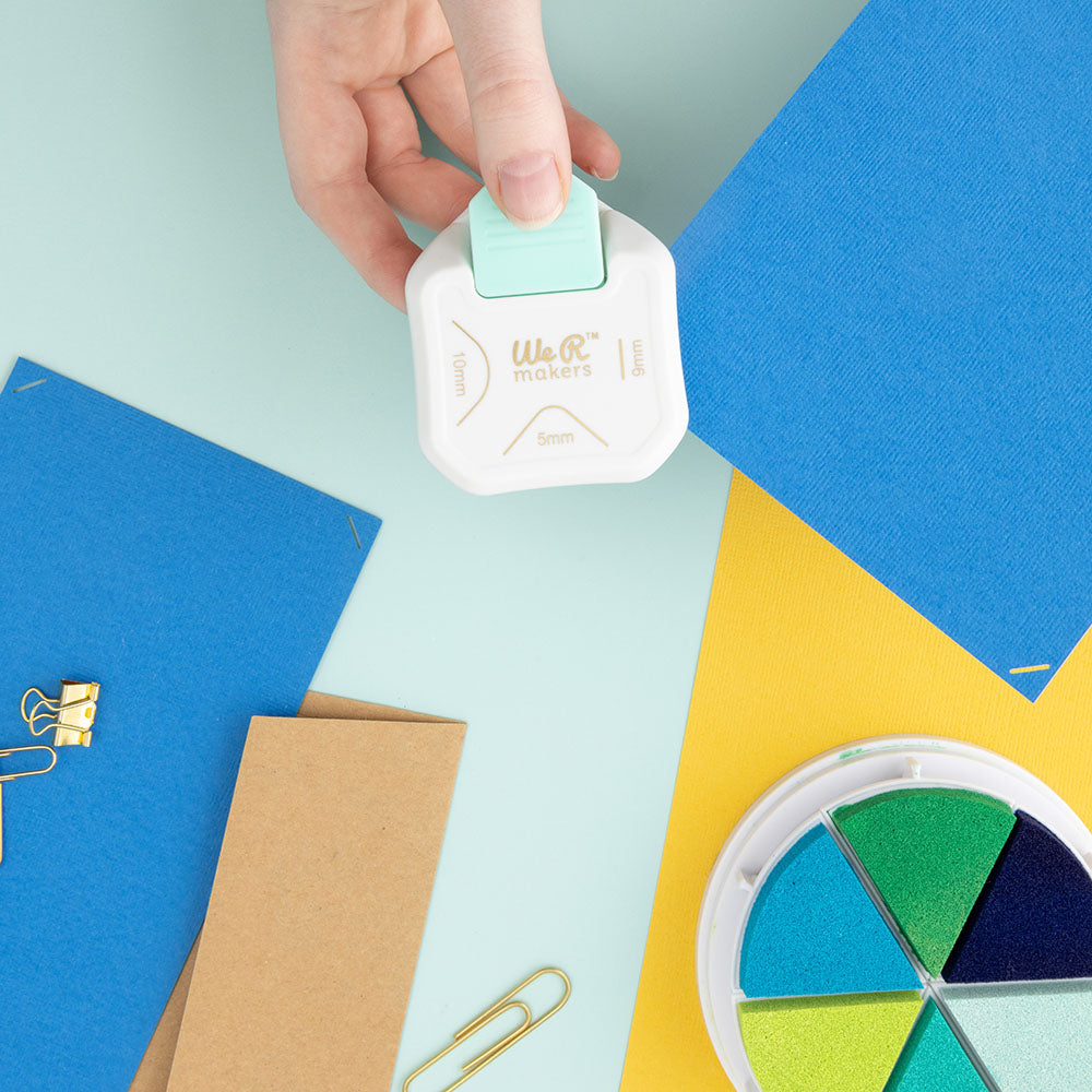 3-Way Corner Layer Punch - We R Makers – Cosas Lindas